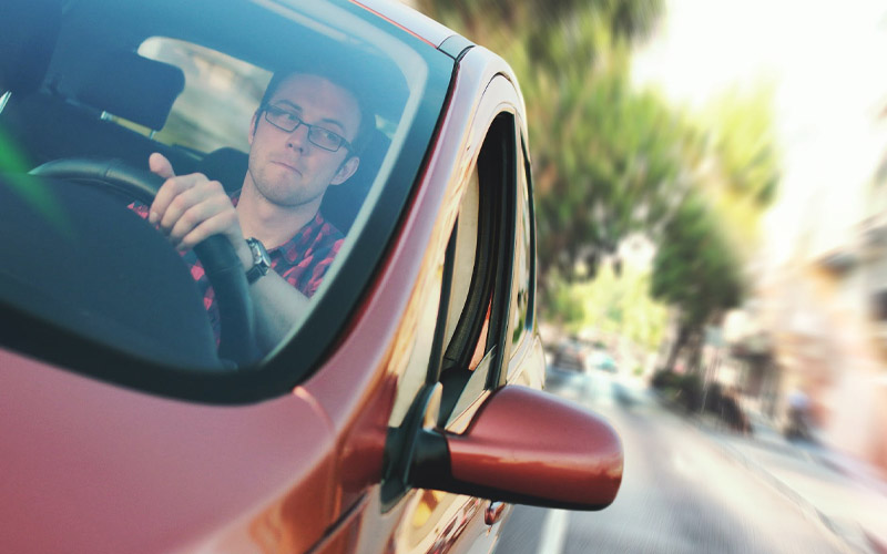 Safe Steps to Take if a Car is Following You – Biglaps.com